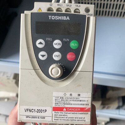 询价东芝变频器 VFNC1-2001PY-A1 0.1KW 22可维修