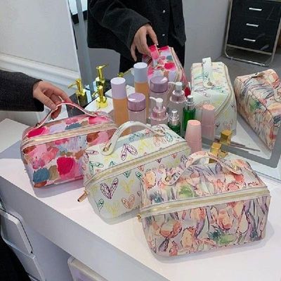 Travel Makeup Bag Easy Carrying Toiletry Pouch Opens Flat