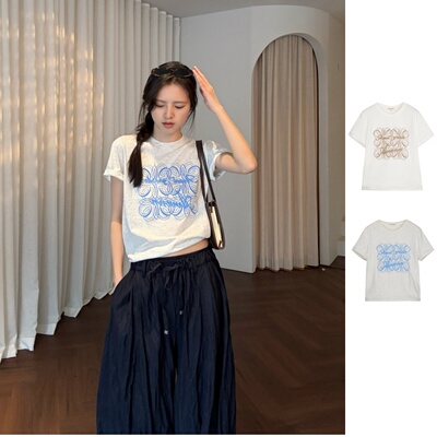 AVVENN 项小七 设计师品牌26早春新品休闲时尚印花logo正肩T恤