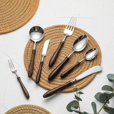 Set Peralatan Makan Gagang Kayu Baja Tahan Karat Set