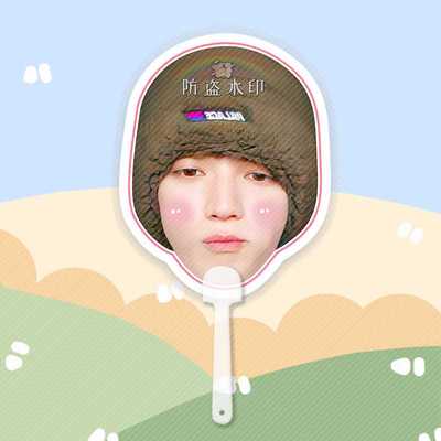 NCT 127李泰容大头扇子接机牌演唱会应援周边抖音