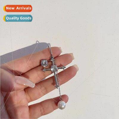 Super cross whe stone shining earrings asymmetric combinatio