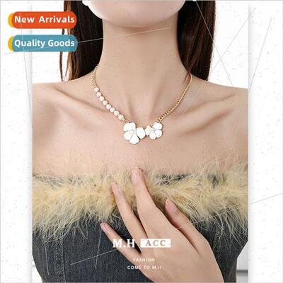 Pure whe camellia flower necklace women pearl wind niche col