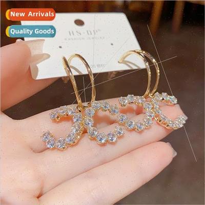 Fashion zirconia small fragrant C earrings female Exquise hu