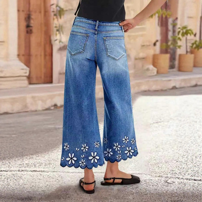 绣花宽松弹力九分牛仔裤
