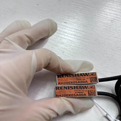 RENISHAW 雷尼绍 RH200X05A00A，有一个外