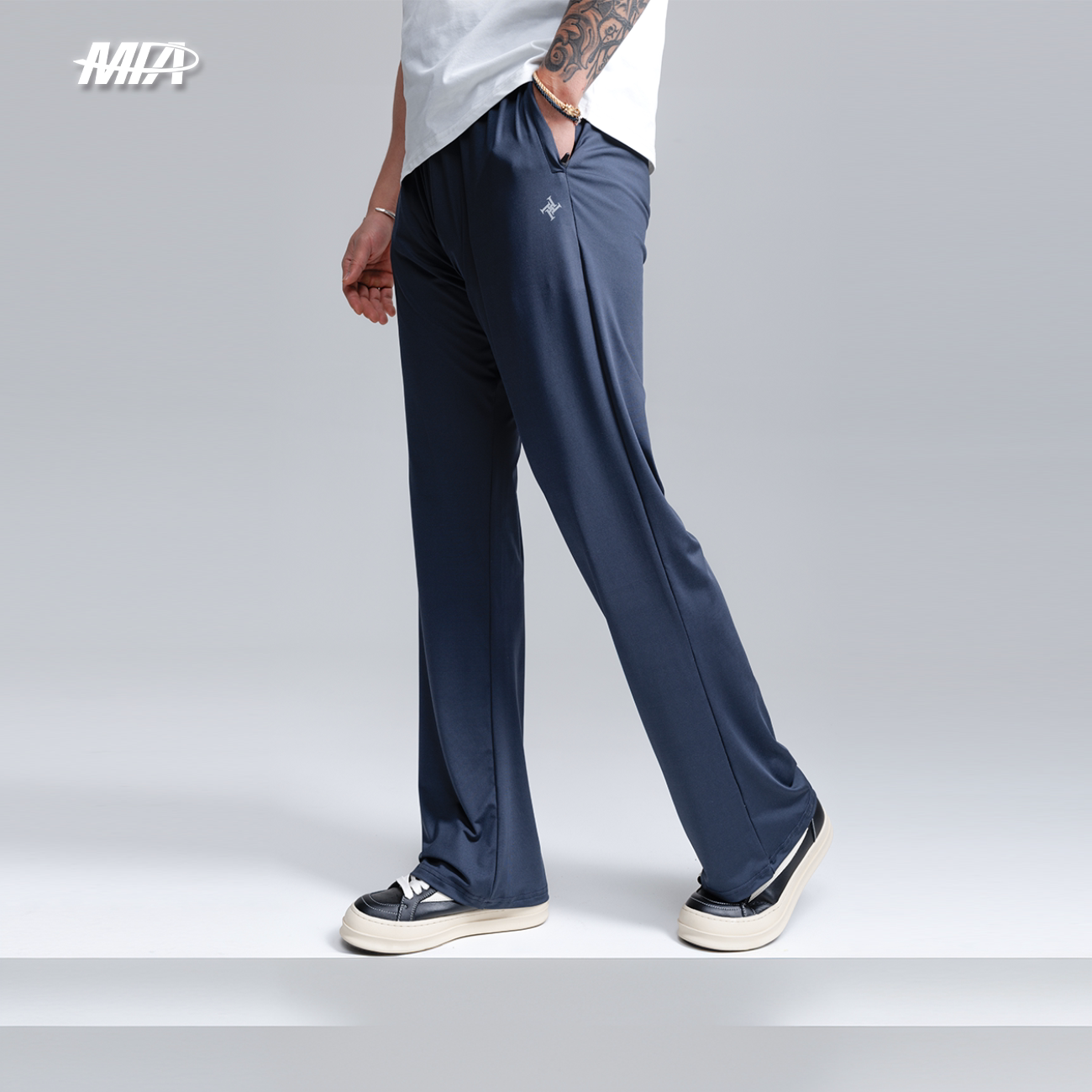 MPA PumpClub春夏垂顺冰丝透气运动健身户外微喇弯刀裤