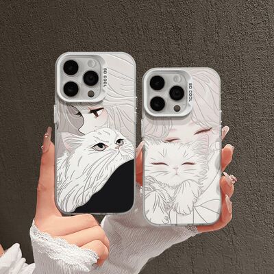 可爱抱猫女孩适用OPPOReno15141312手机壳K12K13Turbo彩银磨砂FindX9/X8S+A6Pro学生A1A2A3A5活力版A58A96A97