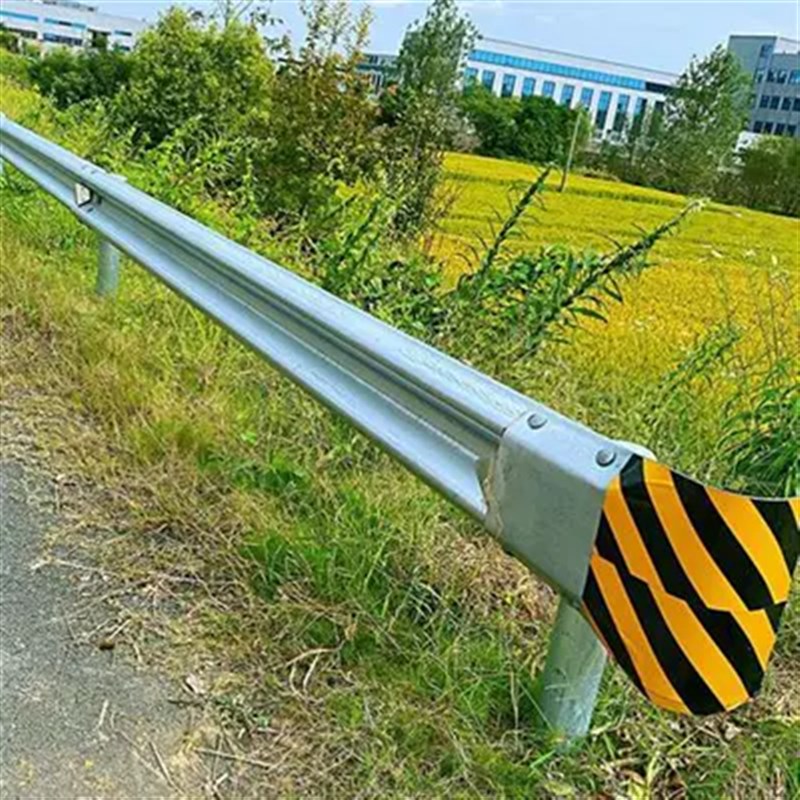 双波形梁钢护栏板道路交通防撞护栏二波三波形护栏高速公路热镀锌