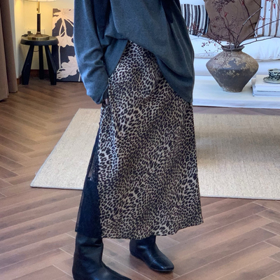 云26年早春侧蕾丝拼接豹纹半身裙25H0236