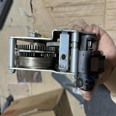 (议价)ABB断路器 abb S.P.A.储能电机1SDA03832