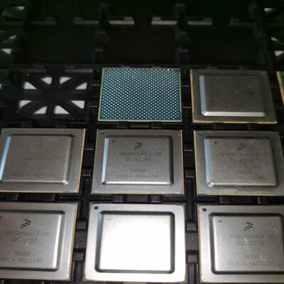 [德峰]SIMX8QX5AVLF1BB散新