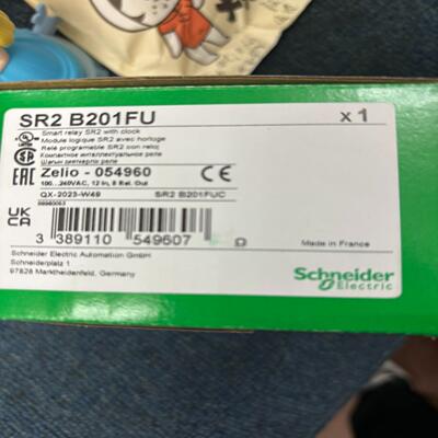 SR2 B201FU逻辑控制器 原产地 法国