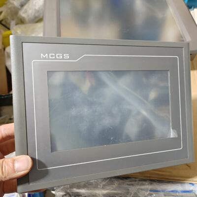 触摸屏/触控屏，TPC7062KI(TD)，中间有条直线，实