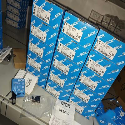 1018252  WL12L-2B530