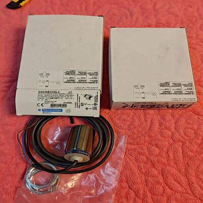 XS530B1DAL2接近开关全新正品原装。