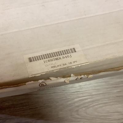 全新原装 IC693MDL940J仅拆封