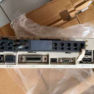 安川驱动器 SGDV-1R6A11B002000 全新包装一