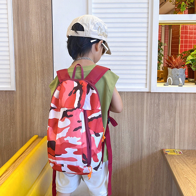 迪卡泽定制LOGO户外儿童学生双肩背包防水轻便补课运动包印字礼品