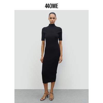 440ME修身半高领针织连衣裙