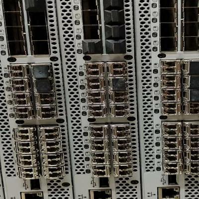 华为OceanStor SNS2124光纤存储交换机