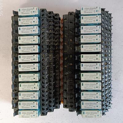 AB罗克韦尔继电器：700-HK32Z24、24vDC。实物