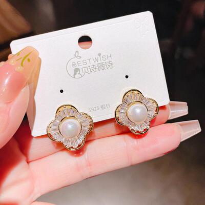 Real Gold Electroplated Silver Needle Zircon Pearl Flower Ea