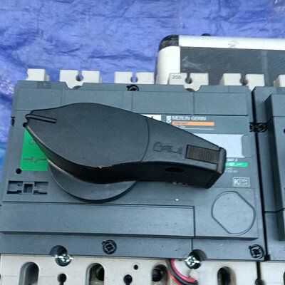 议价负荷隔离开关INS25INS40INS63