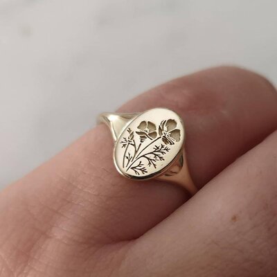 极速. Delicate Oval Wildflowers Ring Dainty ClasTsic and Exq