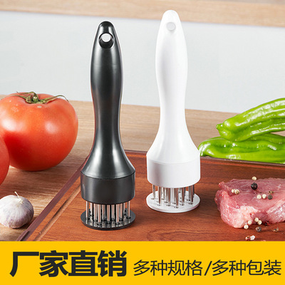 Chicken legs, chicken wings, meat skewers, insertion holes, meat needles, meat hammers, kitchen steaks, barbecue, meat