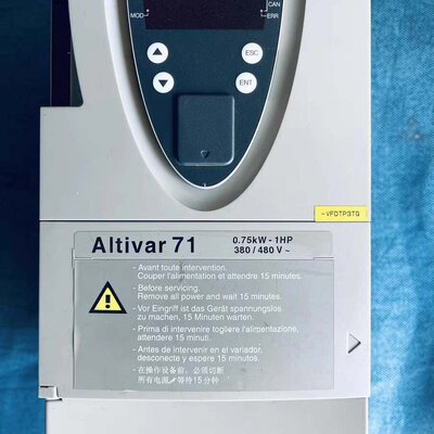 议价变频器ATV71H075N4ZATV71H075N4ATV71HU15N4Z