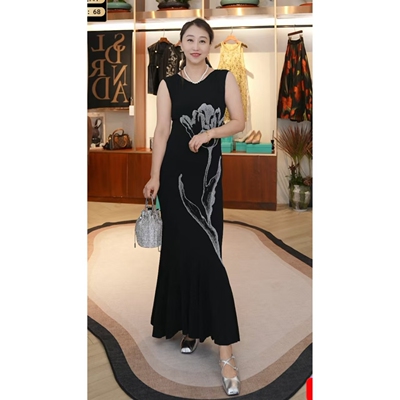 【设计总监然姐】无袖一字领针织连衣裙高级感轻奢优雅小黑裙