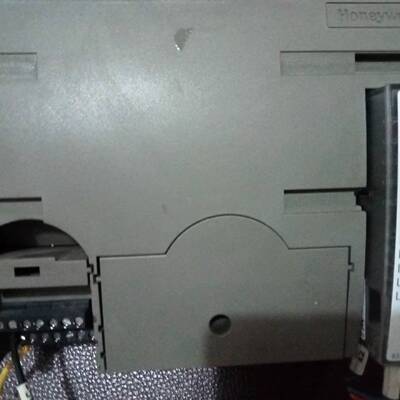 可议价德国HOnywell一XCL5010控制器实物拍摄具体型号自