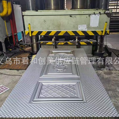 防盗门压花门板厂家镀锌板压花板不锈钢防滑板门皮铁皮冷轧板压花