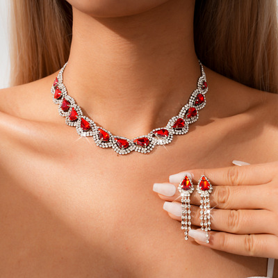 镶钻水滴流苏耳环项链套装复古宫廷风气质锁骨链轻奢高级感项饰女