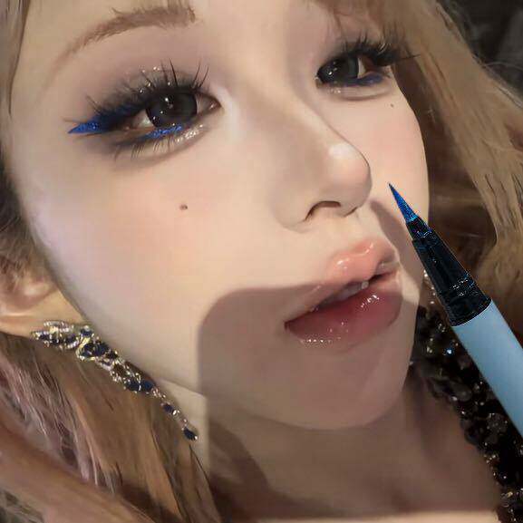 赵露思推荐正品蓝色眼线笔持久防水不晕染精细笔头日常妆容彩妆