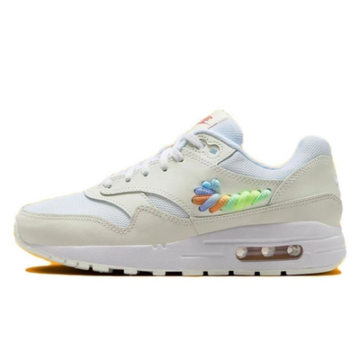 耐克舒适气垫缓震跑步鞋