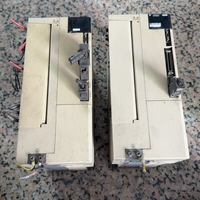 驱动器SGDV-330A01A002000SGDV-330A01A001000SGDV-330A01A003000