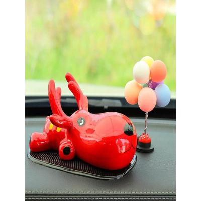 车辆装饰摆件一鹿平安汽车摆件个性创意可爱车内装饰陶瓷鹿小鹿女