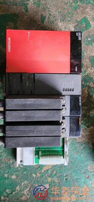 三菱 MELSEC Q61P+三菱PLCQ00UCPU+QX