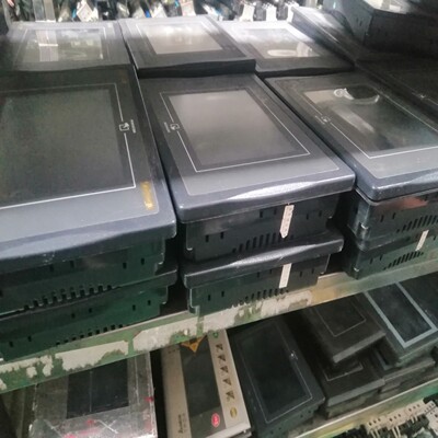 威纶触摸屏MT6056I  成色不影响功能包好不包邮要的