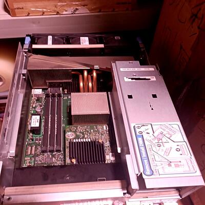 议价EMC VNX5300 控制器  成色嘎嘎的看上的可维修
