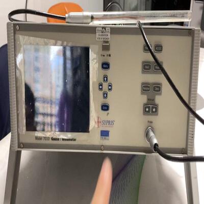 议价model 7010高斯计SYPRIS 7010，可维修