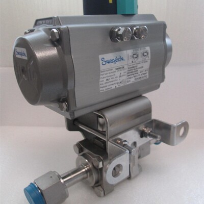 SS-65TW12T65-3 Stainless Steel 3-Piece 60 Series Ball Valve,