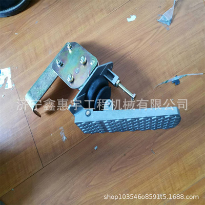 HD465-7自卸车 踏板总成569-44-61310 23W-05-15850 23W-05-15870