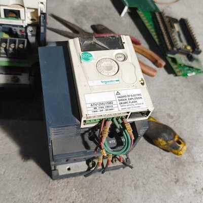 议价变频器ATV12HU15M2ATV12H075M2ATV12HU22M2
