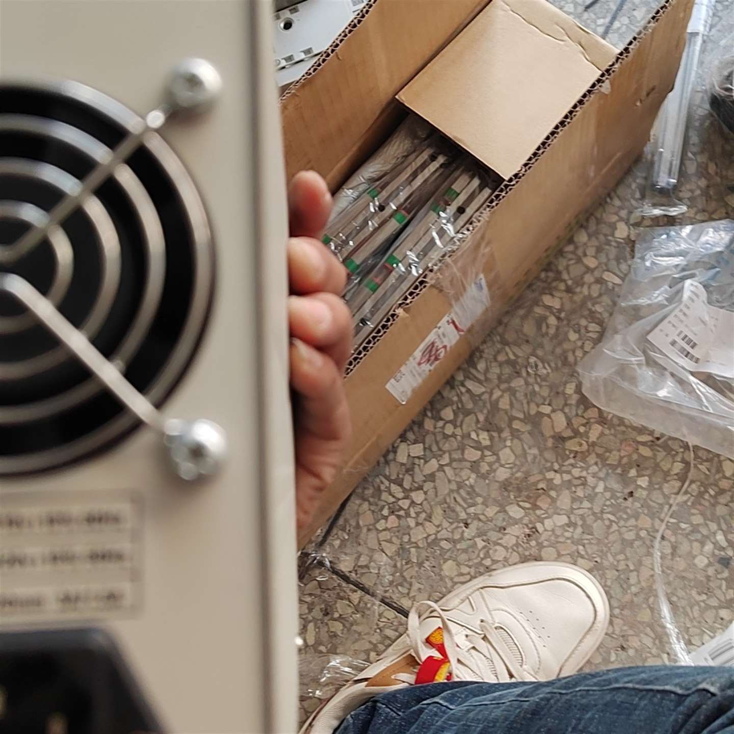 可维修普通稳压器美创MCH-K305D直源稳压电源0