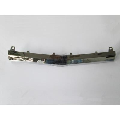 适用奔驰W205 C180 C300前杠亮条C200电镀饰条C260保险杠防撞条
