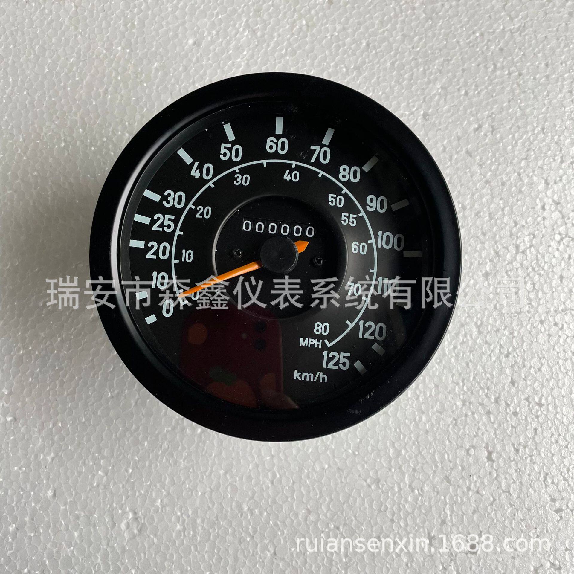 汽车仪表 梅赛德斯仪表 里程表转速表