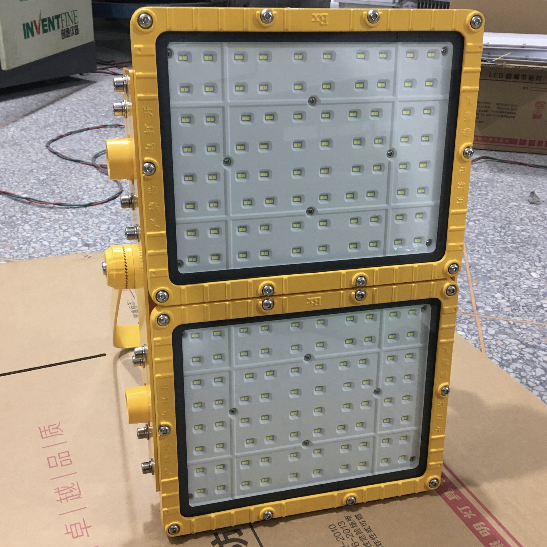 LED防爆泛光灯200w300w400w模组防爆投光灯CCD97油站灯库房灯IP65